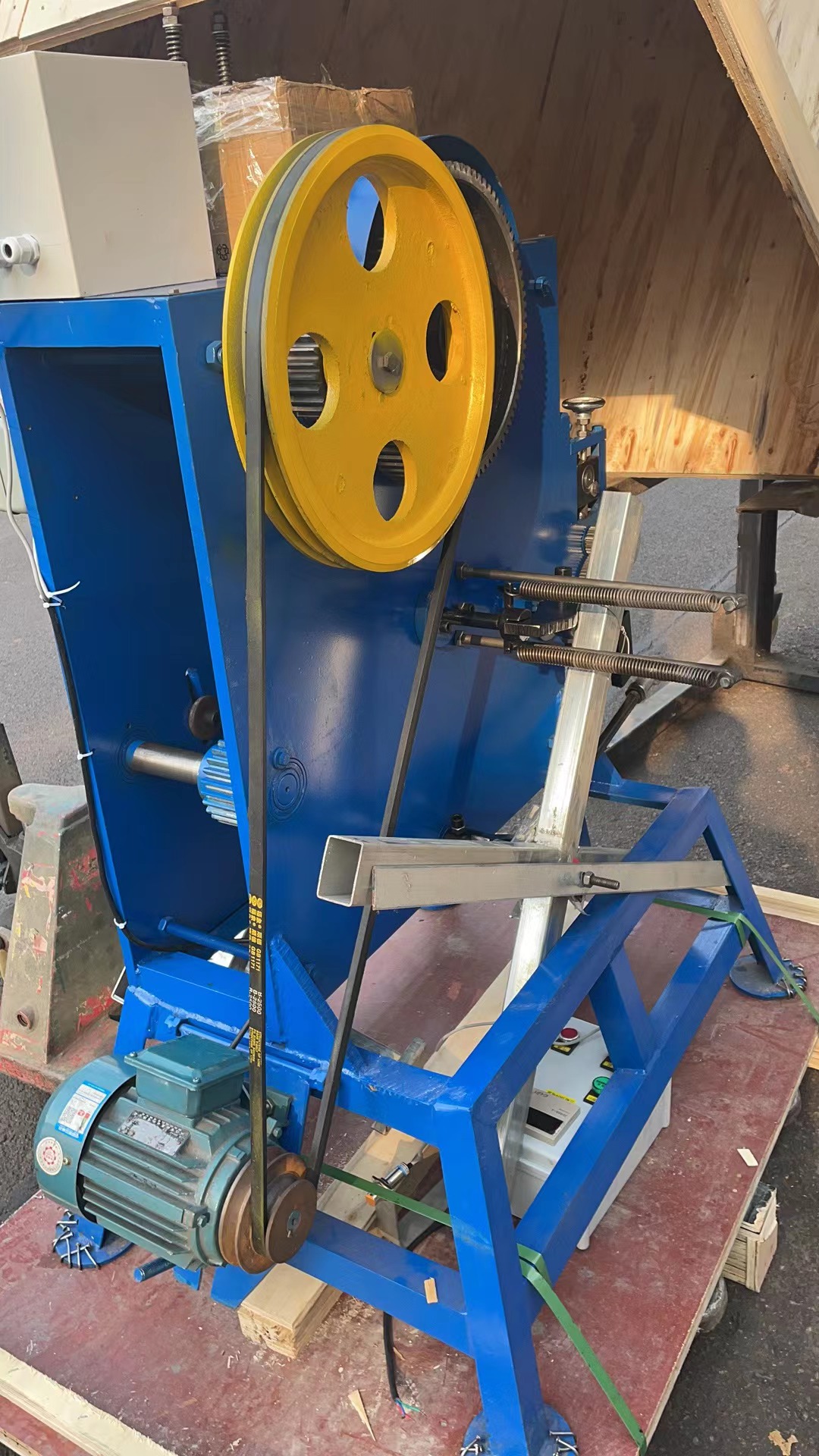 Video for steel strapping seal open flange 19 x 30 mm Open-flange seals